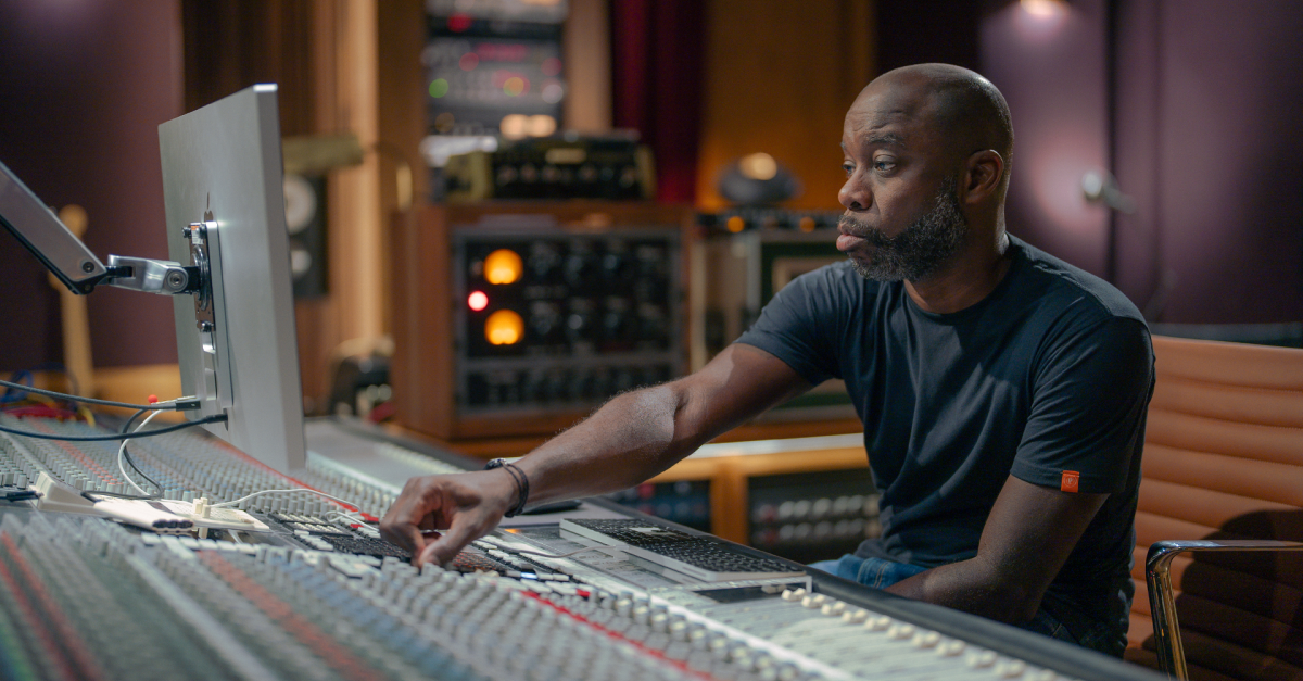 Bongos Cardi B, Megan Thee Stallion Inside the Track #103 - Videos ...