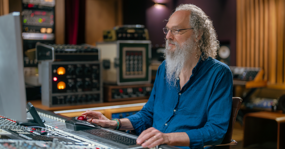David Low Roar Inside the Track #113 - Videos - Mix with the Masters