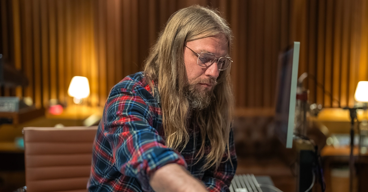 Slow Burn Kacey Musgraves Inside the Track #117 - Videos - Mix With The Masters